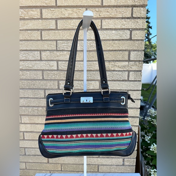 Chaps | Bags | Chaps Gorgeous Aztec Indian Print Medium Size Shoulder ...